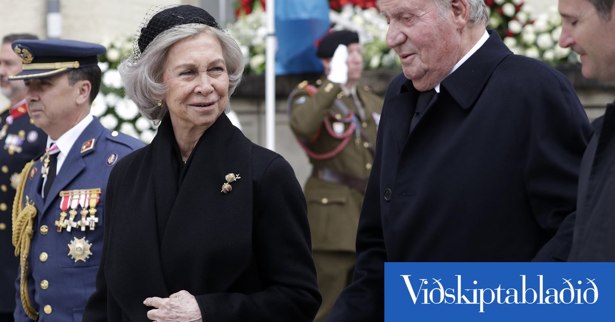 Hjákonan stefnir fyrrum konungi