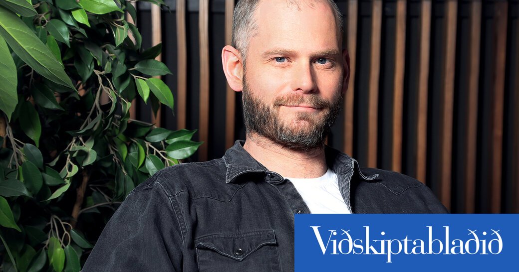 Reynir dregur framboð sitt til baka