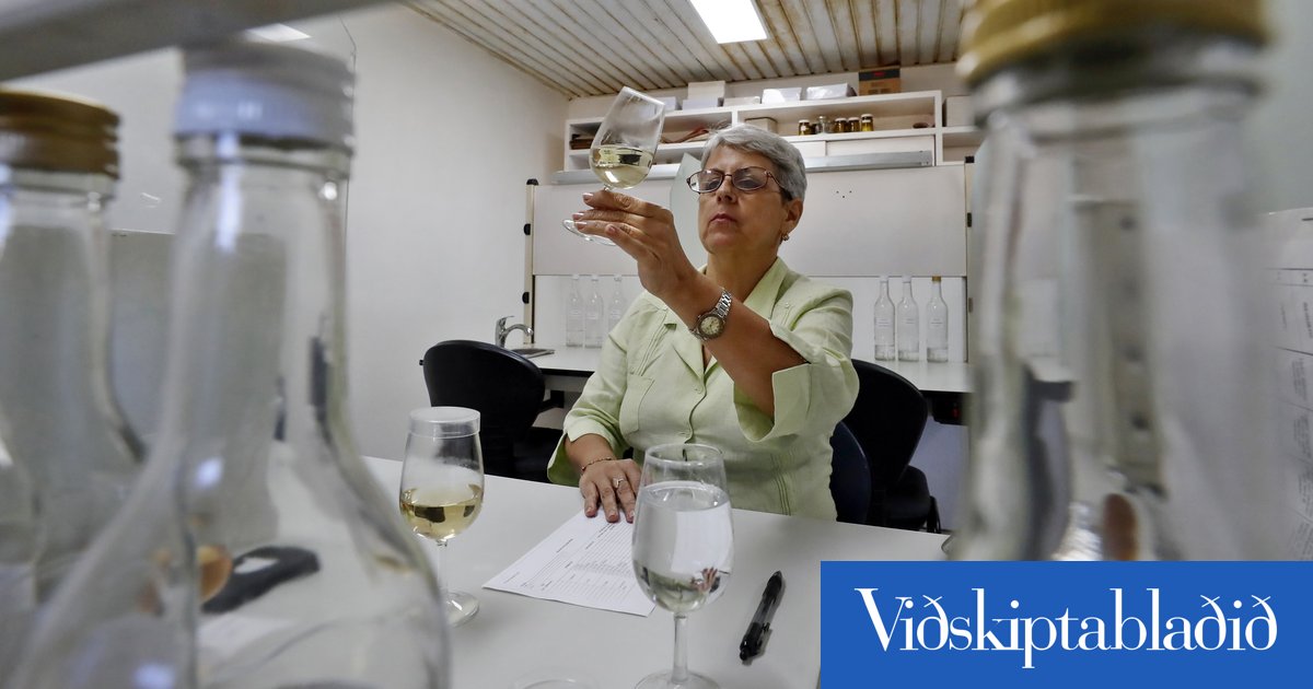 Með glas fullt af Havana Club