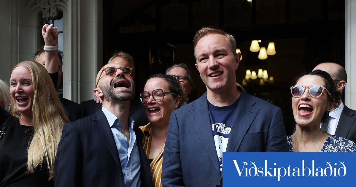 Tíma­móta­dómur gegn verðbréfa­miðlara felldur úr gildi