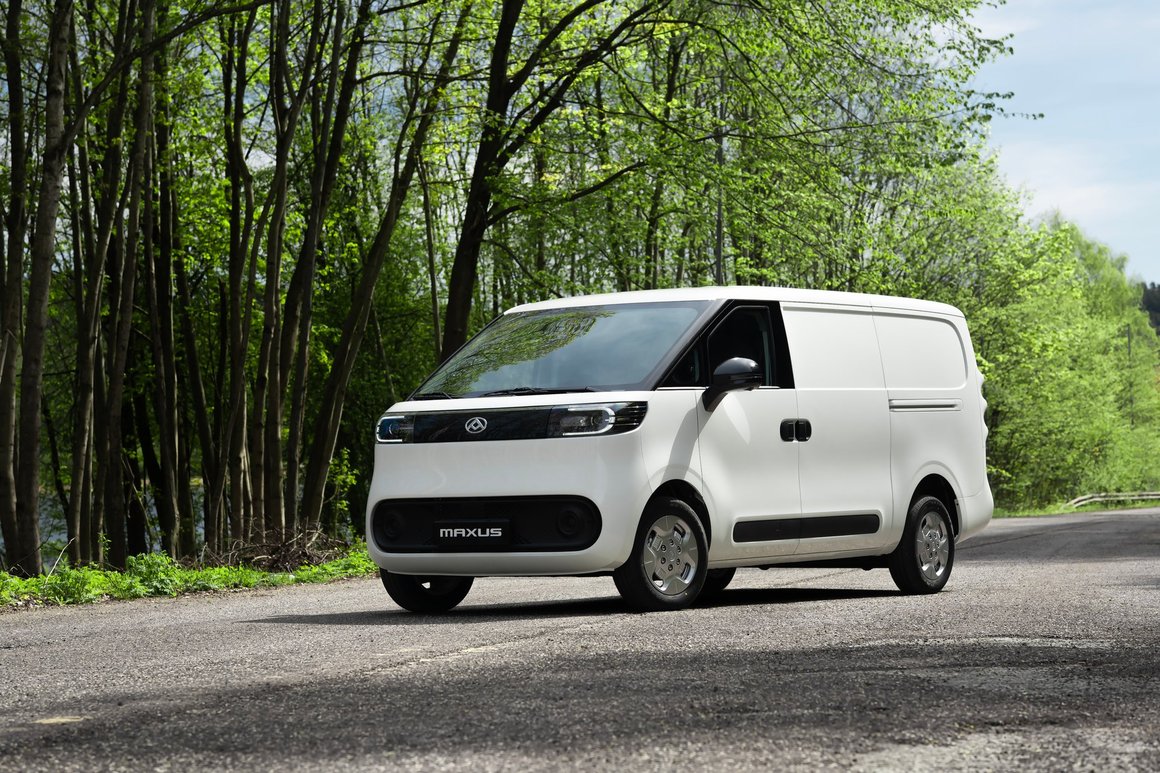 Maxus mættur á svæðið