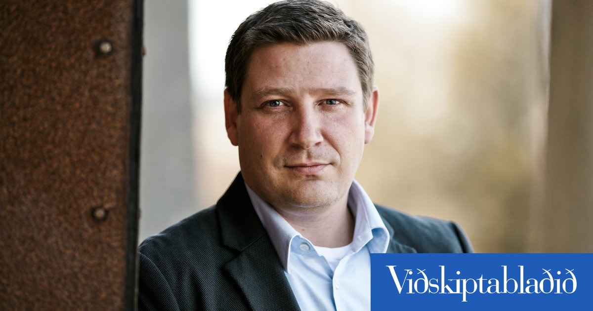 Ársæll Valfells kom gögnum frá FME til DV